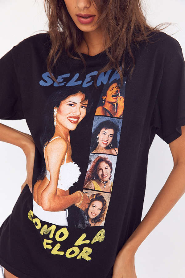 15 Selena Quintanilla Tees You'll Want to Wear ALL the Time - HipLatina