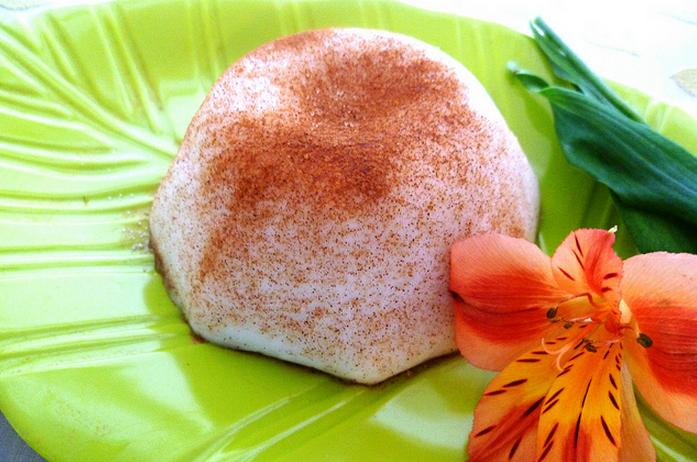 How to Make Tembleque – Puerto Rican Coconut Pudding - HipLatina
