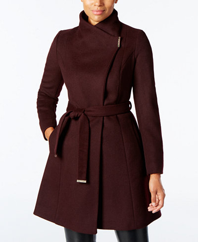 8 Winter Coats That Curvy Women Will Love - HipLatina