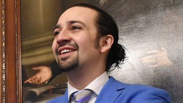 Thousands Joined Lin-Manuel Miranda at the Unity March for Puerto Rico ...