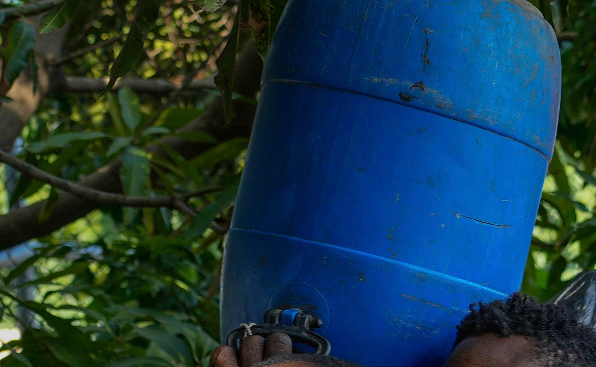 Dominican Republic Mass Deports Thousands of Haitian Immigrants - HipLatina