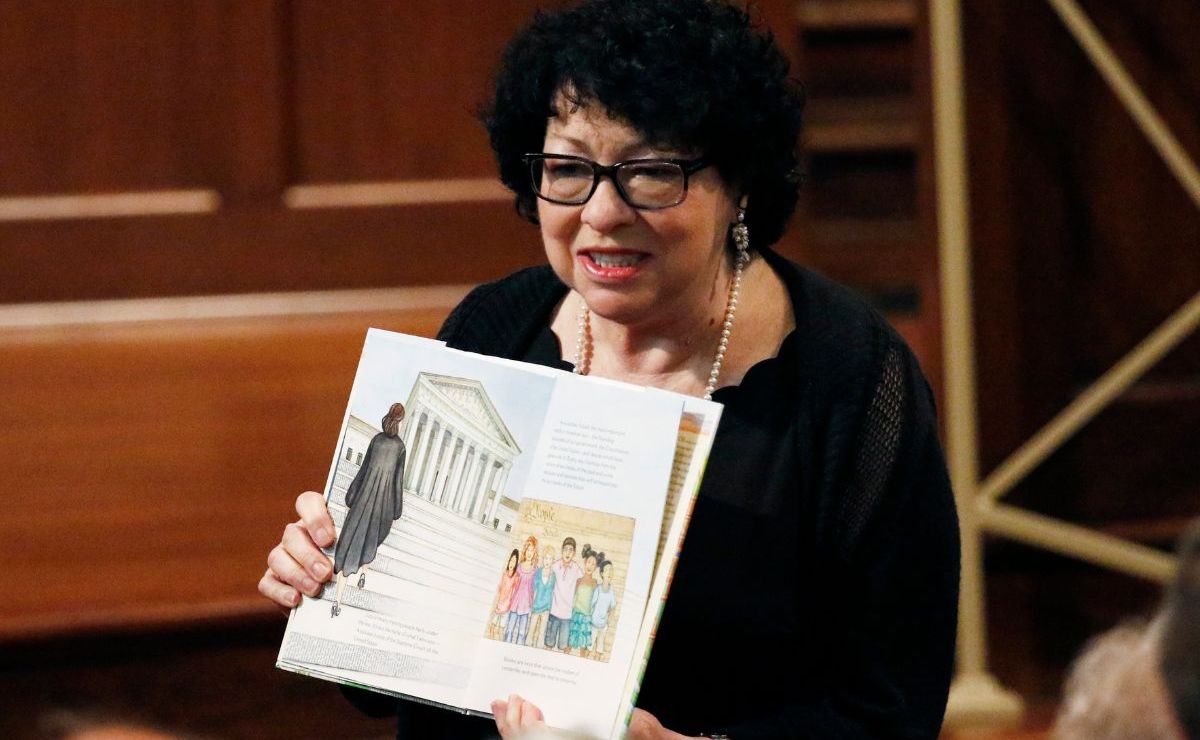 Justice Sonia Sotomayor Honors Her Puerto Rican Roots in New Picture ...